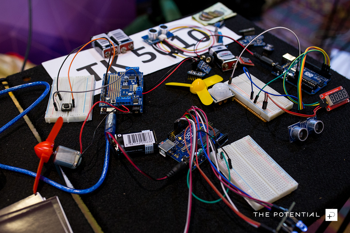 ไอเดียพลุ่งพล่านแต่ขัดสนด้านเทคนิค (ยากๆ) MAKER PLAYGROUND ช่วยได้! – The Potential